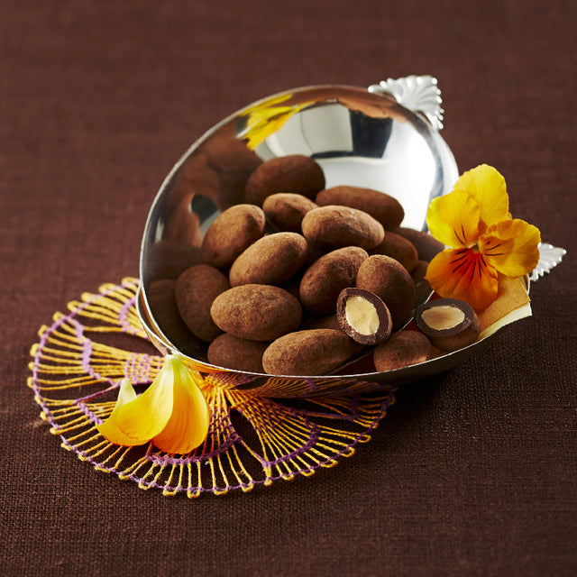 Almond Chocolate Collection – ROYCE' Chocolate Malaysia